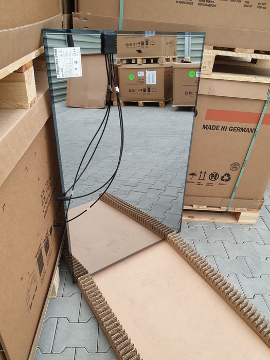 Solar Panel - Solibro - SL2-G2.3 UF 140Wp - 140Wp - CIS / CIGS - Secondsol