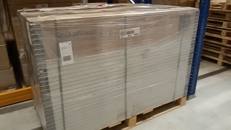 Solar Panel - Solarworld - SM+ SW260 poly 260Wp - 260Wp - Poly - Secondsol