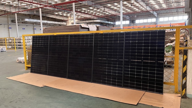 Moduli FV - HT-SAAE - Doppelgalss, HT54-18X(PD)-F, Bifacial, 410Wp ...